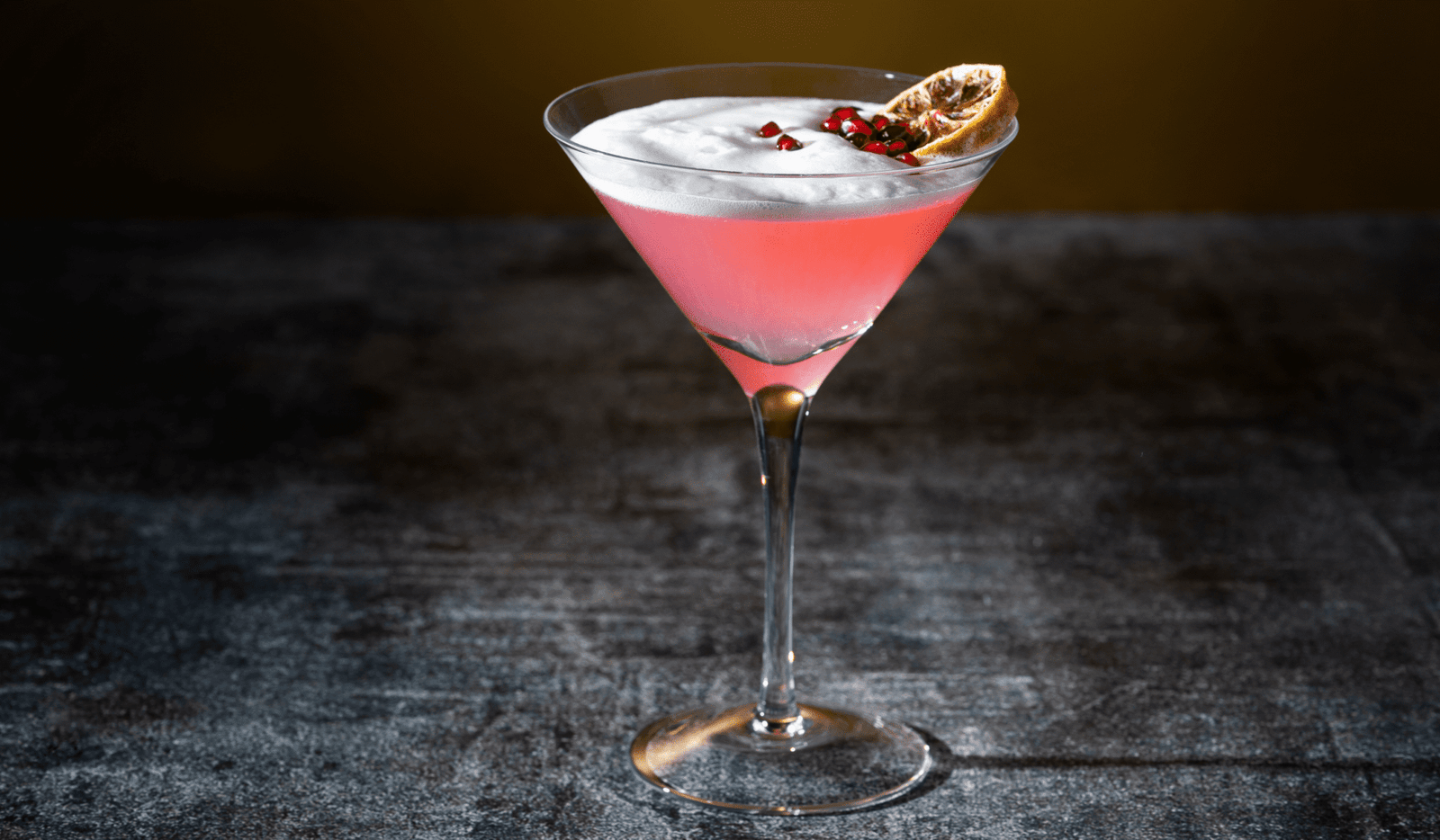 Hypnotic Drink: Discover the Alluring World of Hpnotiq Liqueur